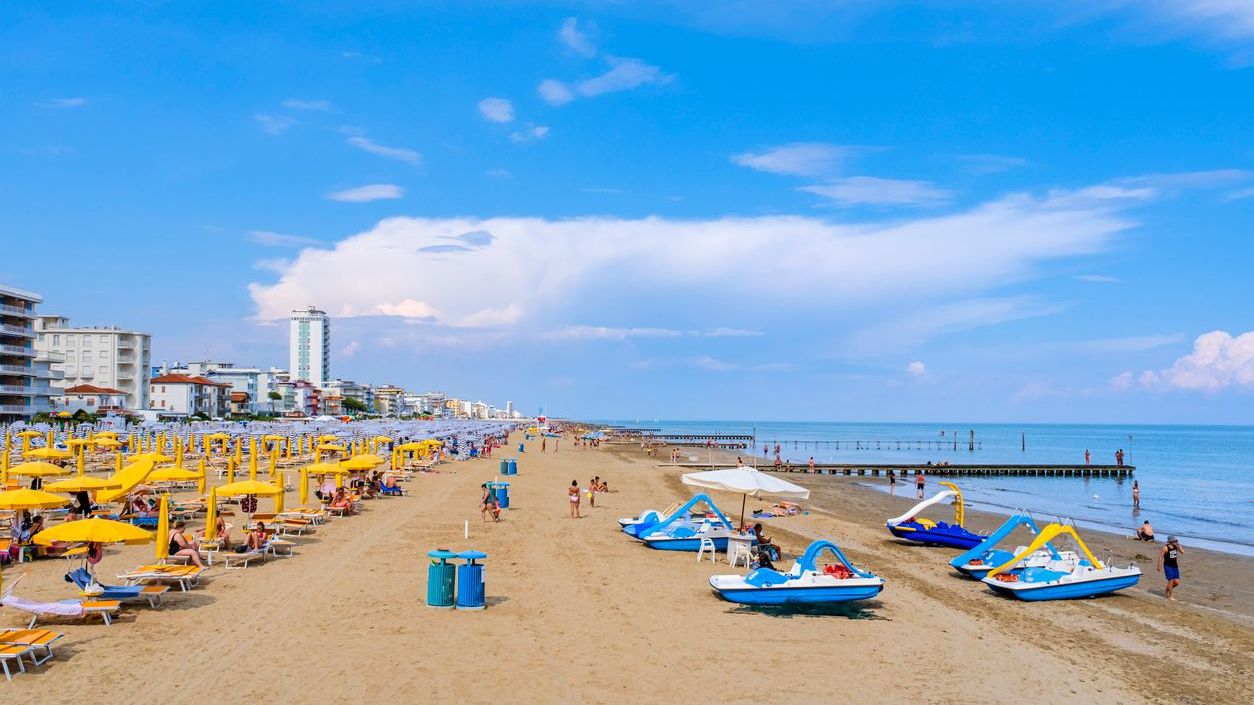 Your Ultimate Guide to Lido di Jesolo - Agenzia Lampo